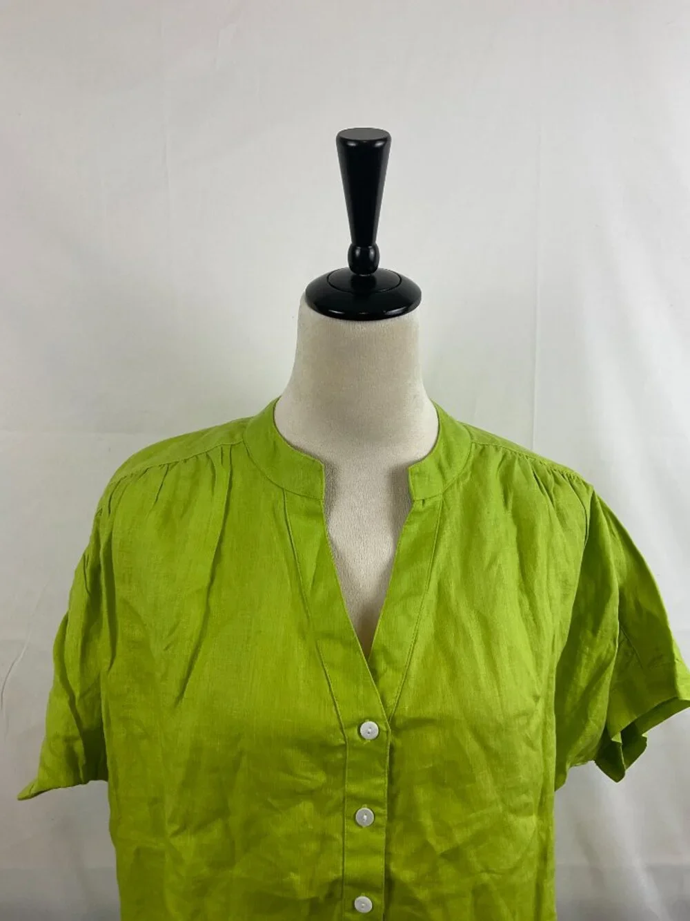 Olivia James | Tops | Olivia James The Label Top S Lime Green Button ...